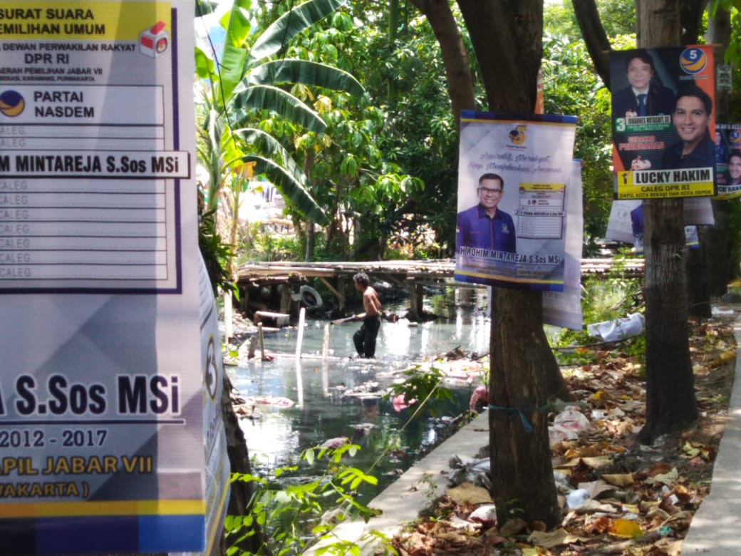 atribut kampanye – KUPAS MERDEKA