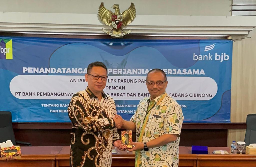 BPR LPK Parungpanjang dan BanK BJB Cabang Cibinong Bogor Tanda Tangani ...